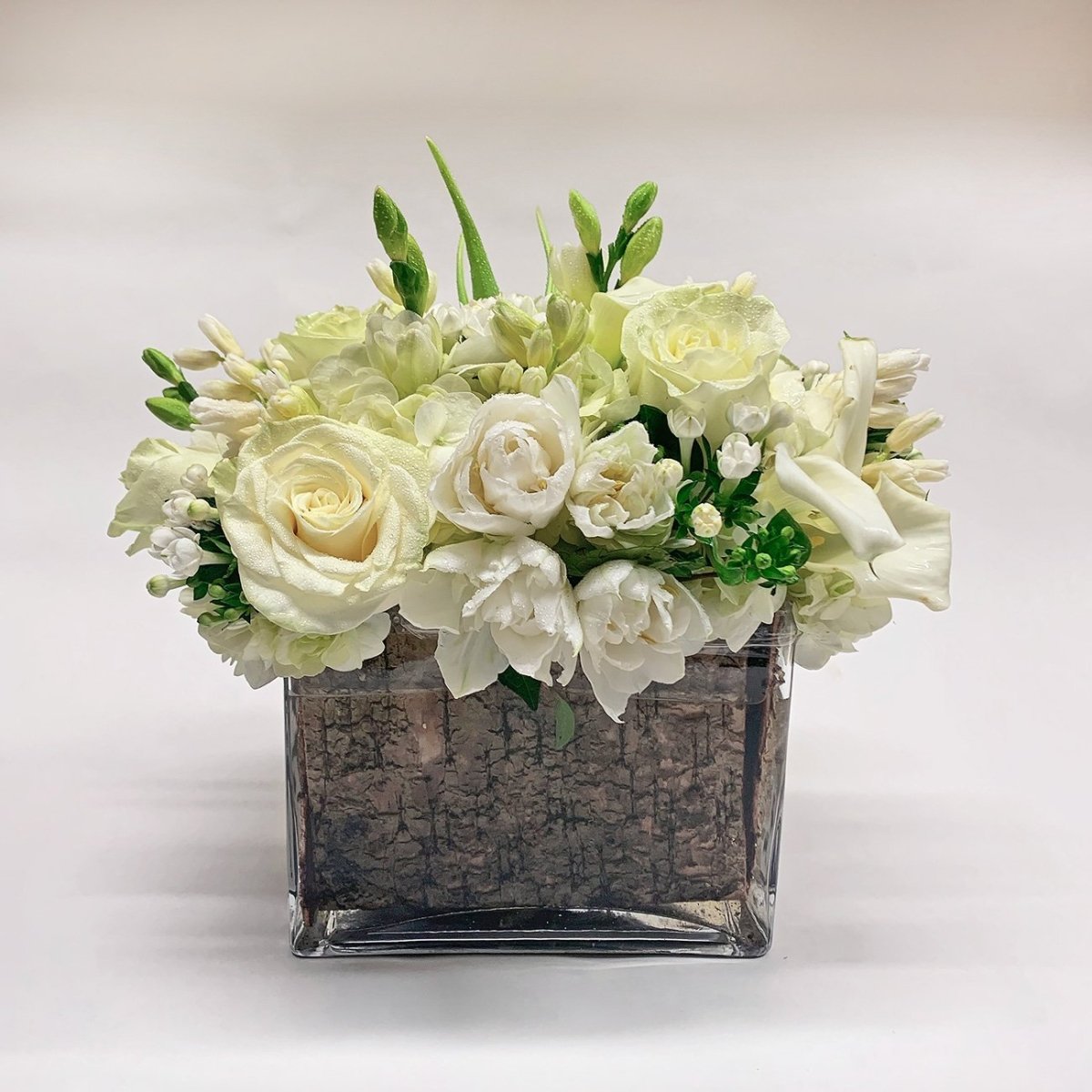 Light-Colored Roses & Calla Lilies – Same-Day Delivery NYC | Heather ...